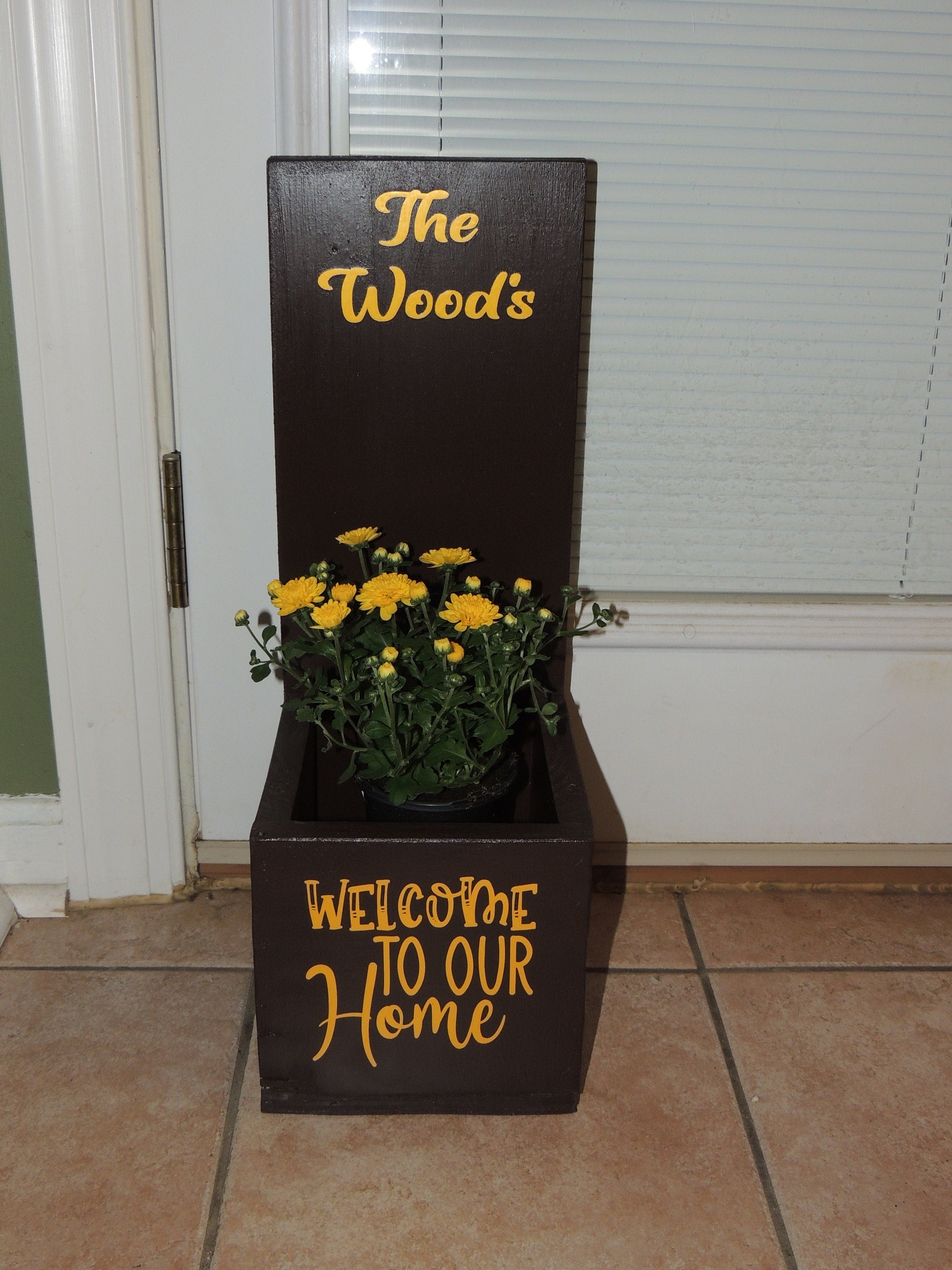 Personalized Wooden Welcome Planter - Etsy