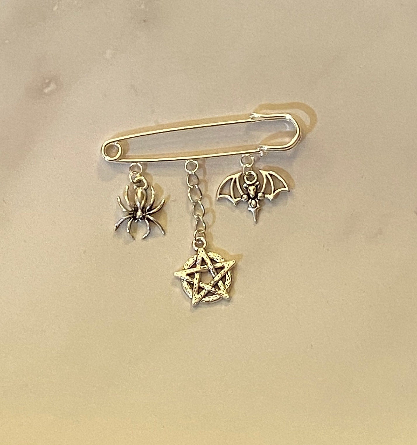 Pentagram Personalized Spider Bat Kilt Pinlapel Pinshawl - Etsy