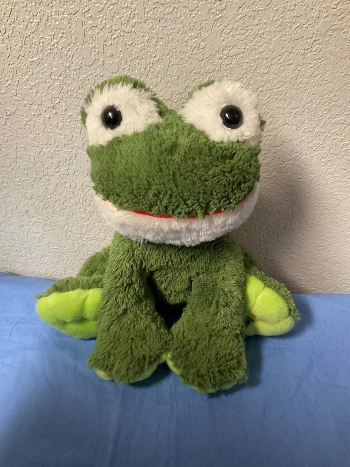 Noah’s Ark Workshop Restored Plush Green Frog Stuffed Animals Plush ...