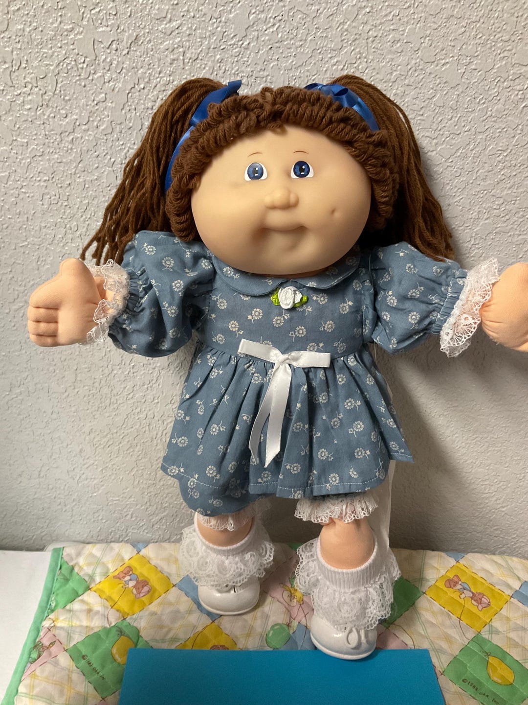 RARE Vintage 15th Anniversary Cabbage Patch Kid Girl Brown Hair Blue ...