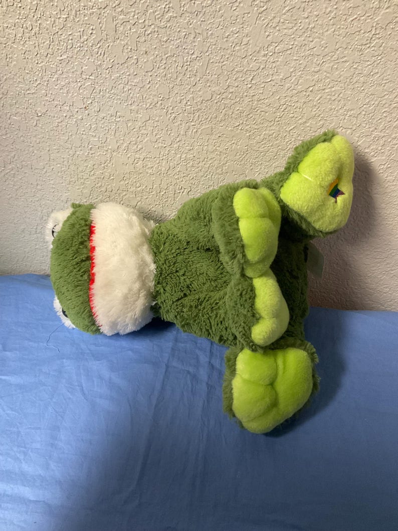 Noah’s Ark Workshop Restored Plush Green Frog Stuffed Animals Plush ...