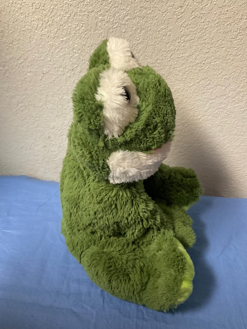 Noah’s Ark Workshop Restored Plush Green Frog Stuffed Animals Plush ...