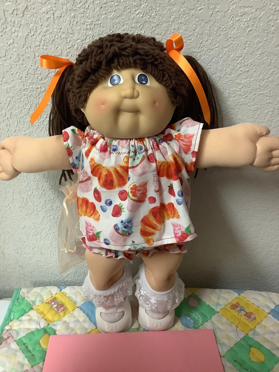 RARE Vintage Cabbage Patch Kid Girl Violet Eyes Brown Poodle Hair Head ...