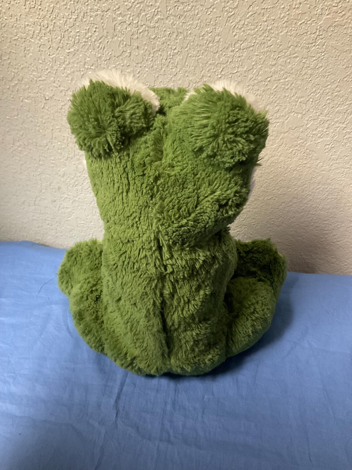 Noah’s Ark Workshop Restored Plush Green Frog Stuffed Animals Plush ...