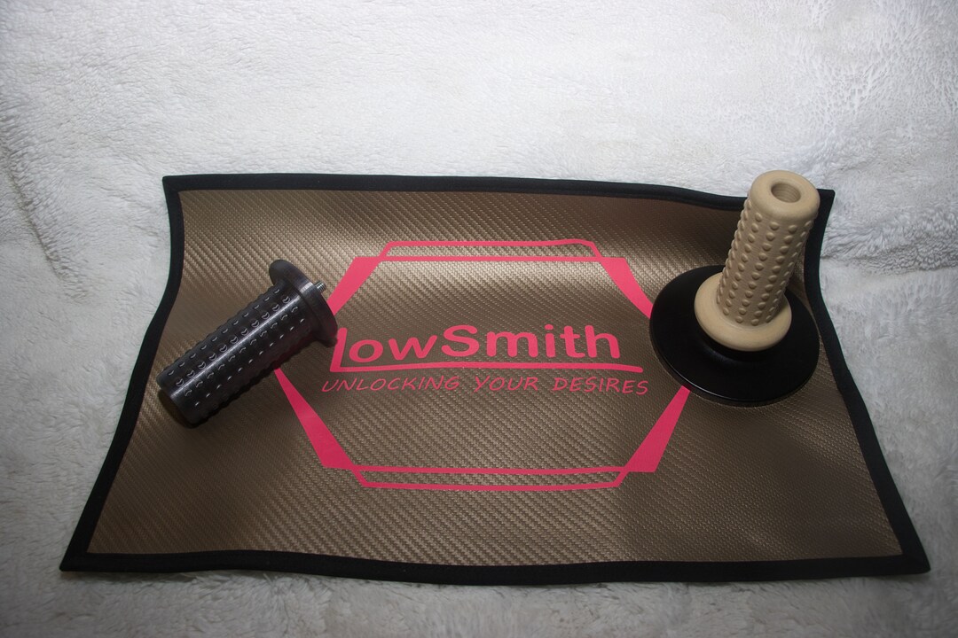 Dildo Handle Short Custom Text Grip, Username hismith, Suction Cup, Vac ...