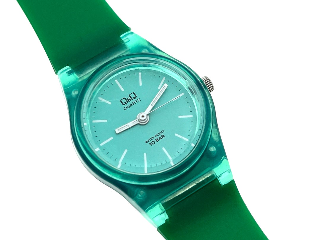 Q&Q Quartz Watch for Women - Etsy