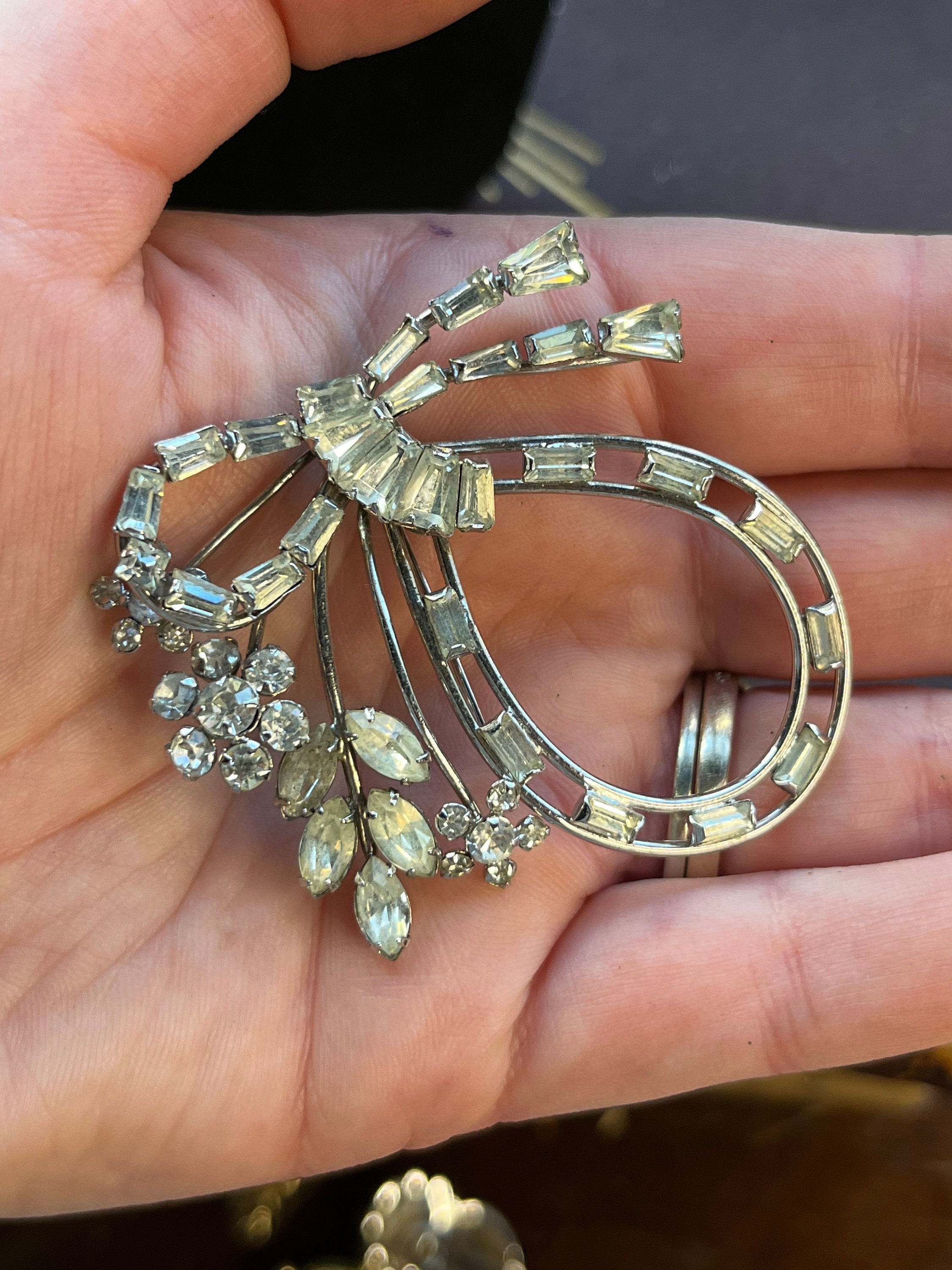 Mid Century Modern Phyllis Brooch - Vintage Costume Jewelry - Vintage ...