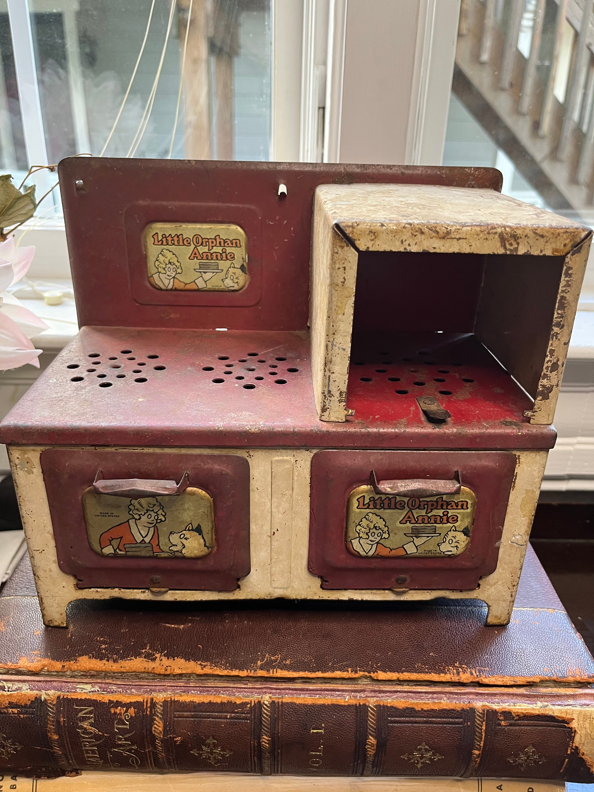 Little Orphan Annie Vintage Tin Toy Stove - Etsy