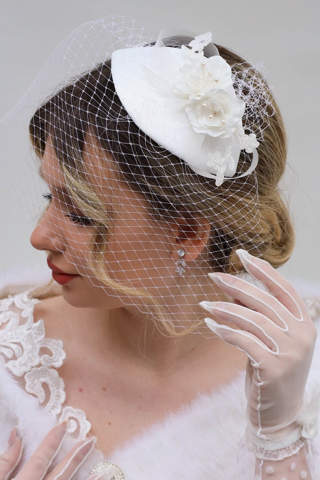 White Down Elegant Fascinator, Hat for the Weddings, Easter Hat, Women ...