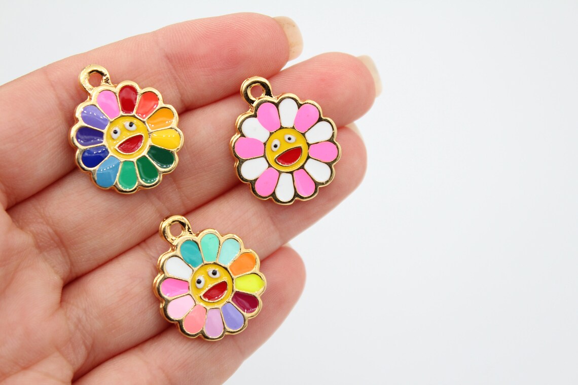 20x24mm 24K Shiny Gold Plated Daisy Charms Smiley Daisy - Etsy