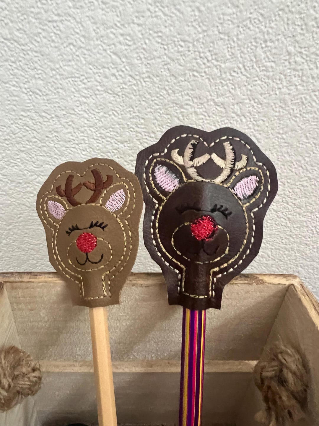 Deer Christmas Pencil Topper IN THE HOOP 2 Sizes Embroidery Design - Etsy