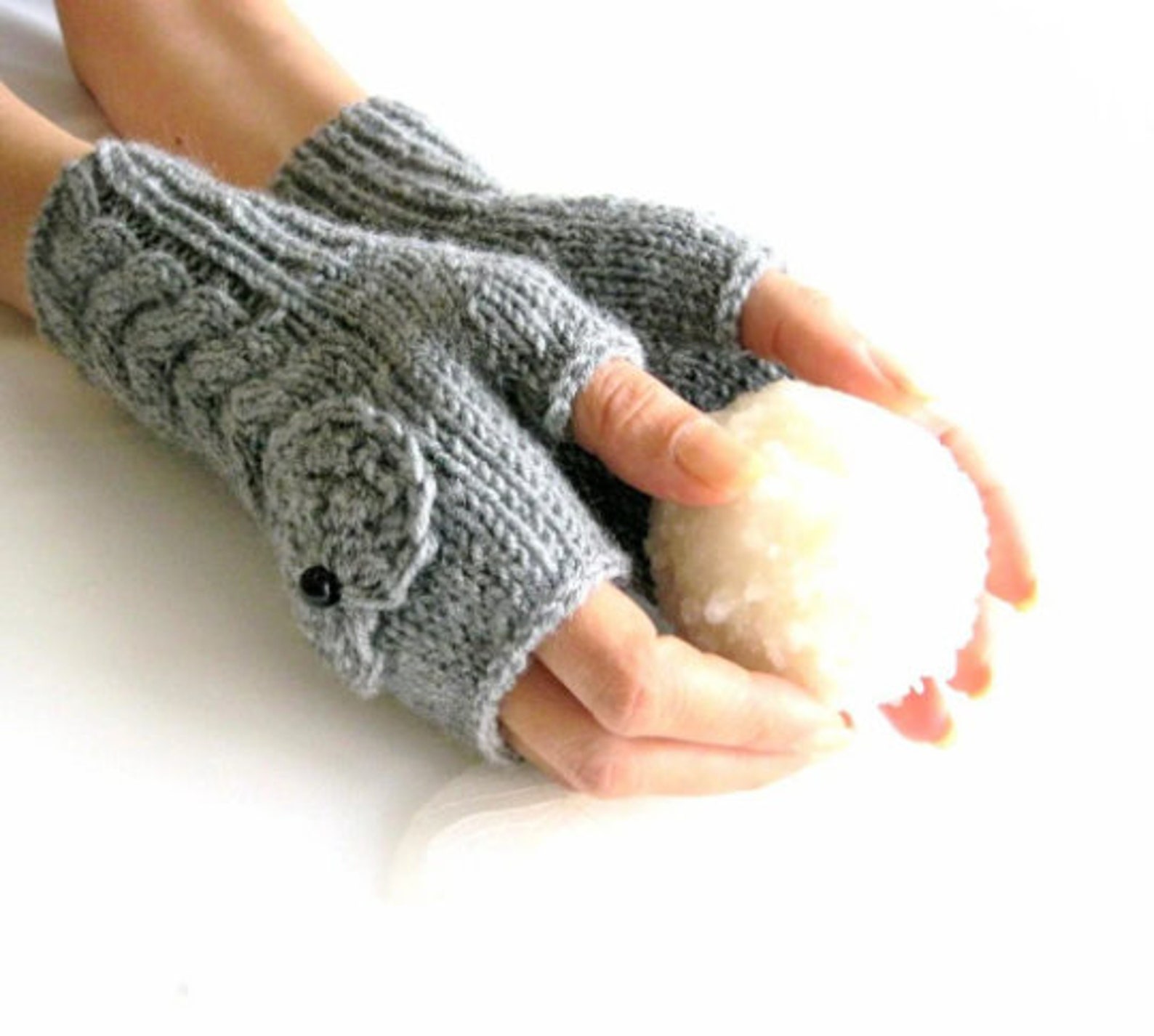 Gray Fingerless Handmade Wool Gloves With a Crocheted Heart - Etsy