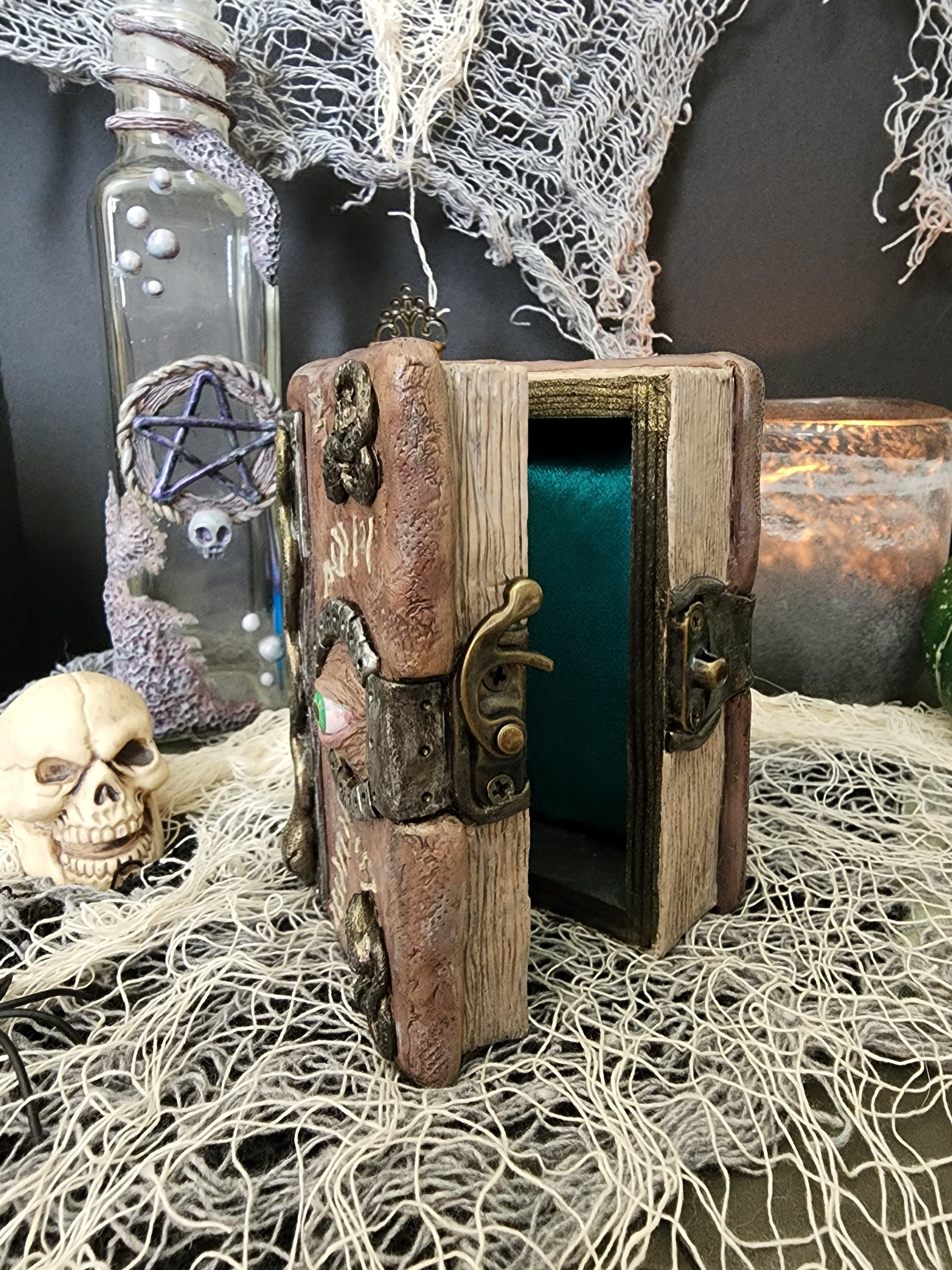 Hocus Pocus Spell Book Keepsake Box, Witch Potion Chest, Sanderson ...