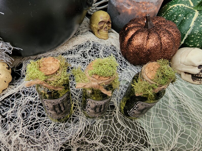Swamp Leeches Halloween Potion Bottle, Apothecary Jar, Magic Potion ...