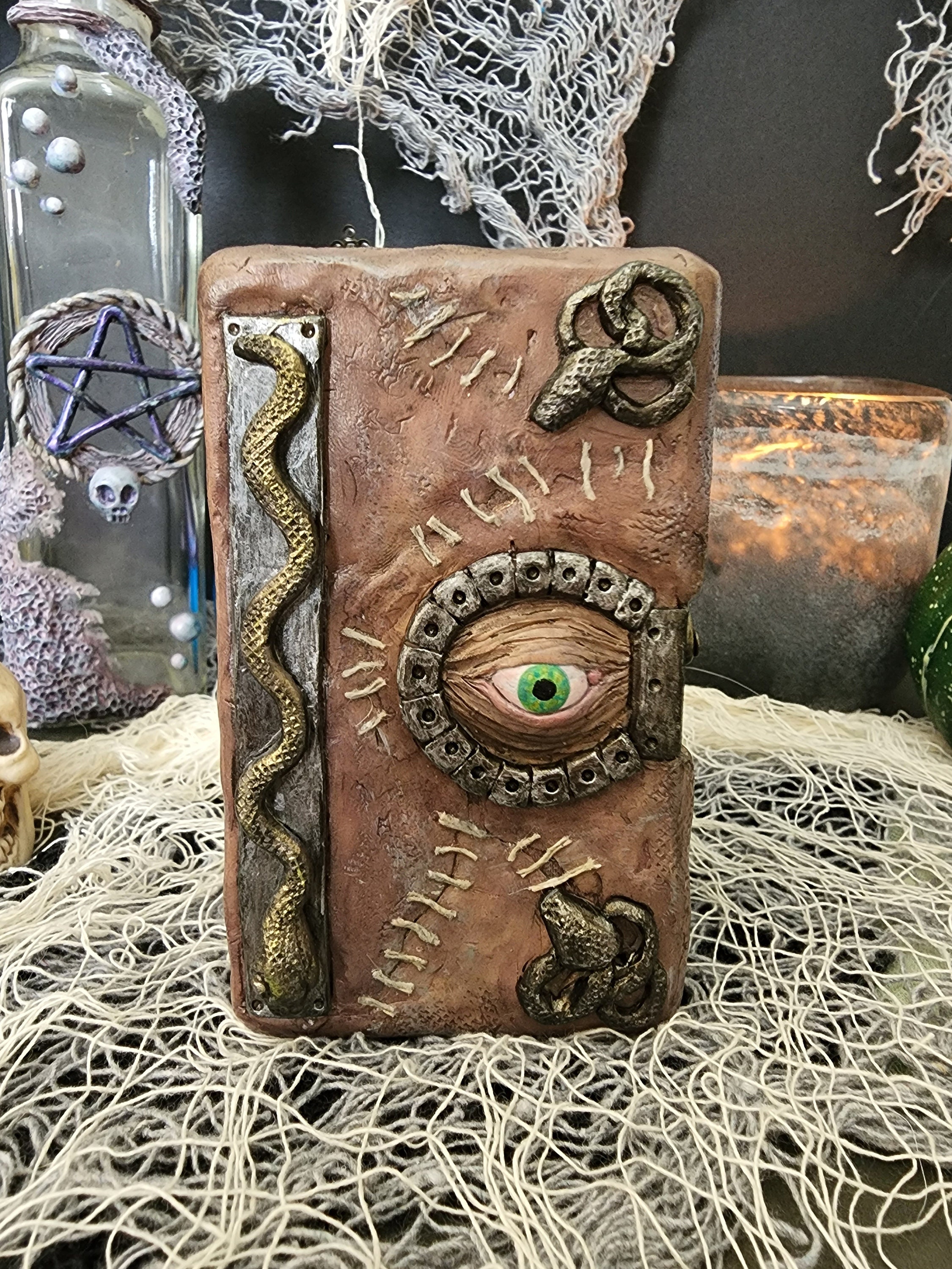 Hocus Pocus Spell Book Keepsake Box, Witch Potion Chest, Sanderson ...