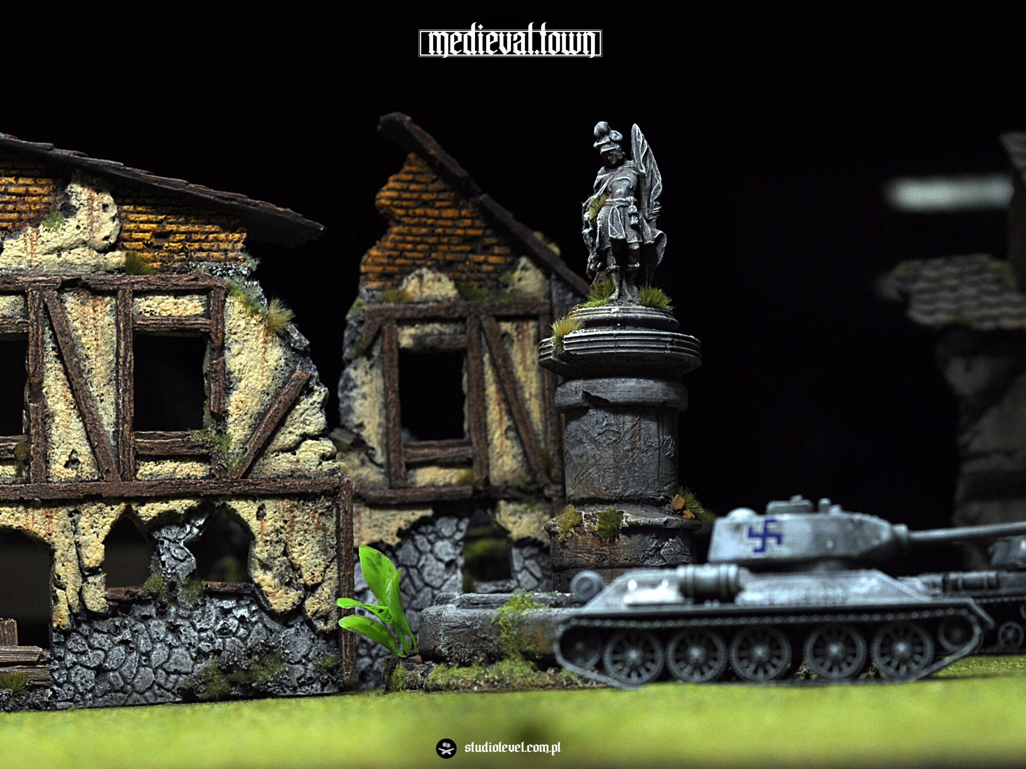 2x Ruined MEDIEVAL TOWN TAVERN | Wargames Terrain, Fully Painted ...