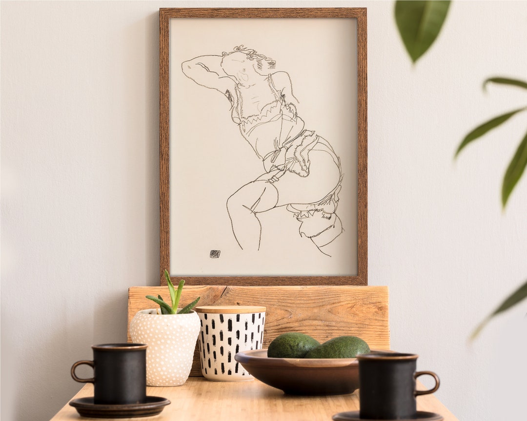 Vulgar Lady in Lingerie Reclining Model in Chemise and Stockings 1917 ...