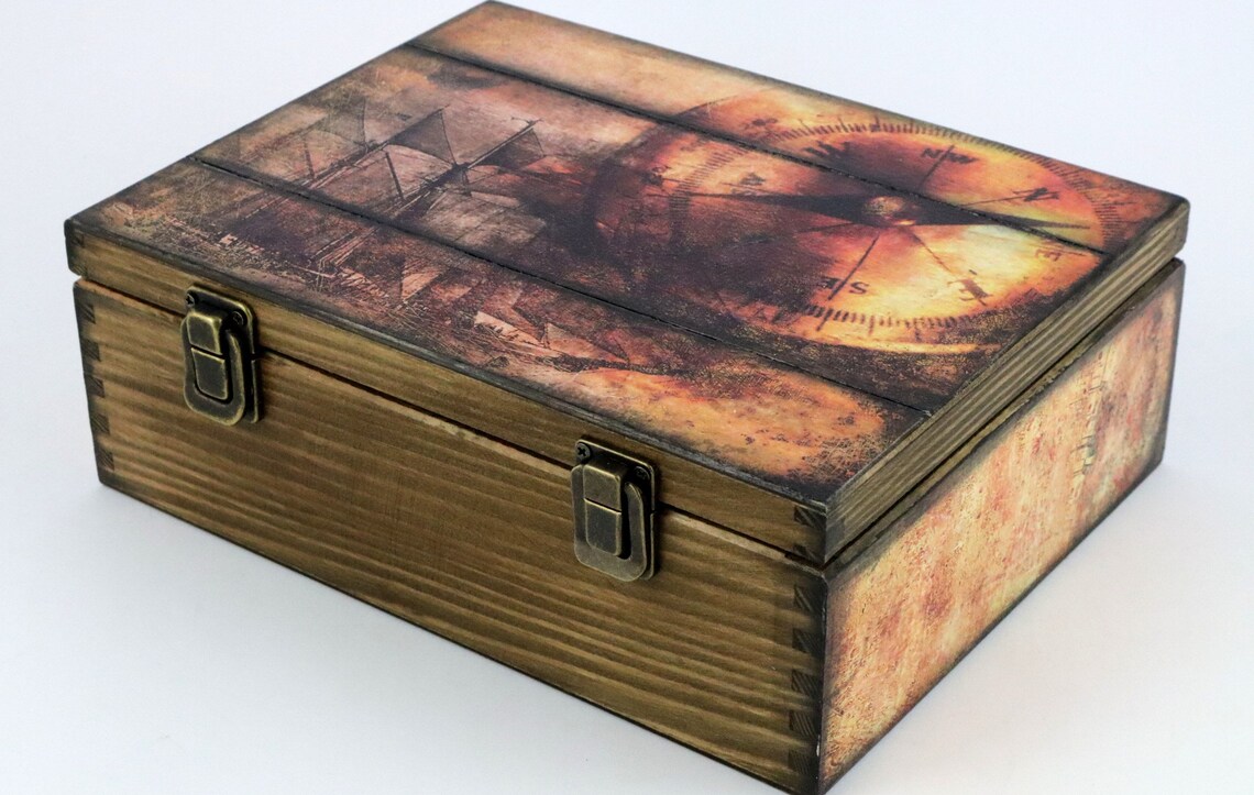 Treasure Chest With 6 Compartments of Different Sizes. Perfect for ...