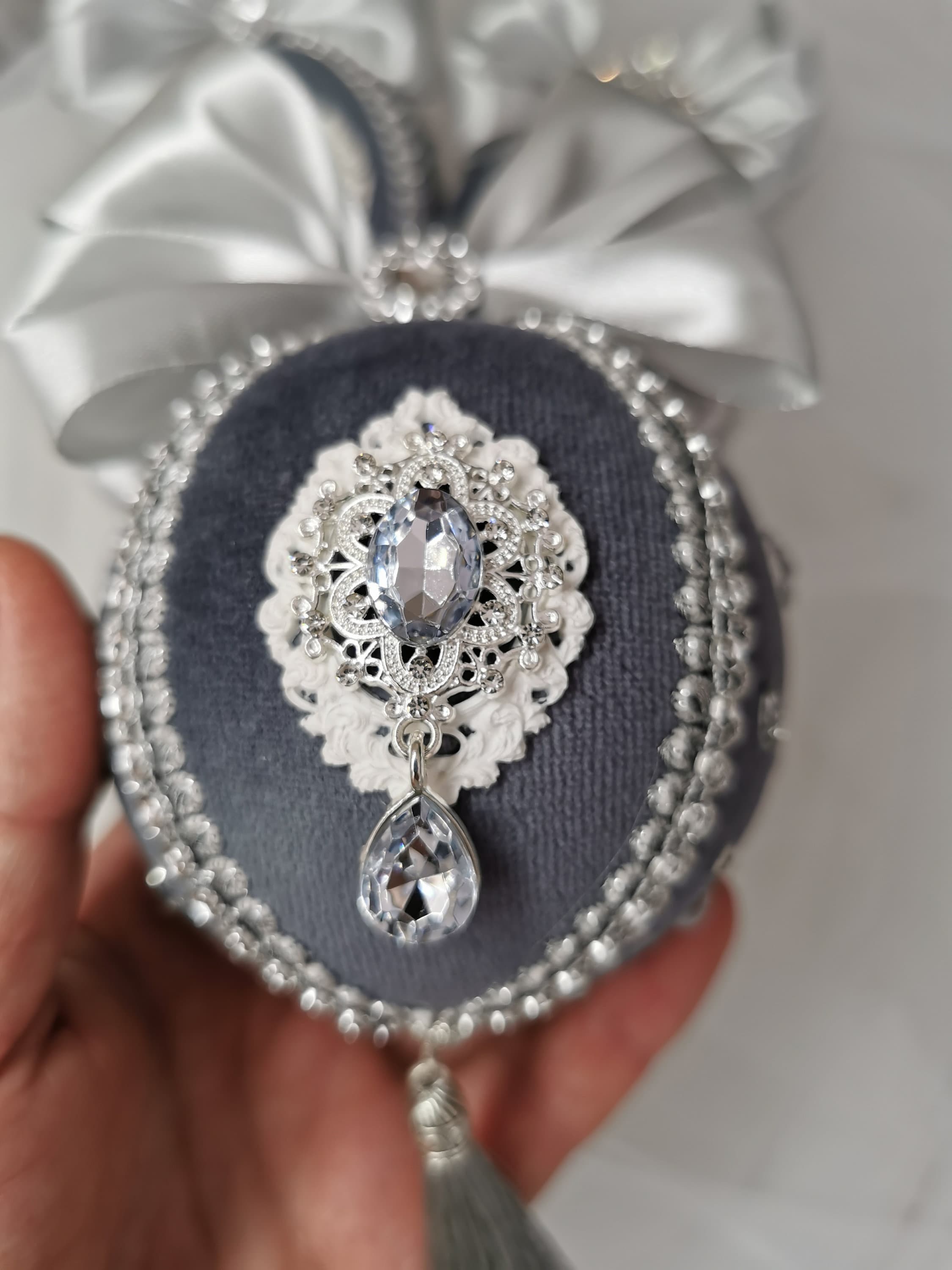 SET of 4 Pcs. Elegant Silver Christmas Decor/silver Christmas Baubles ...