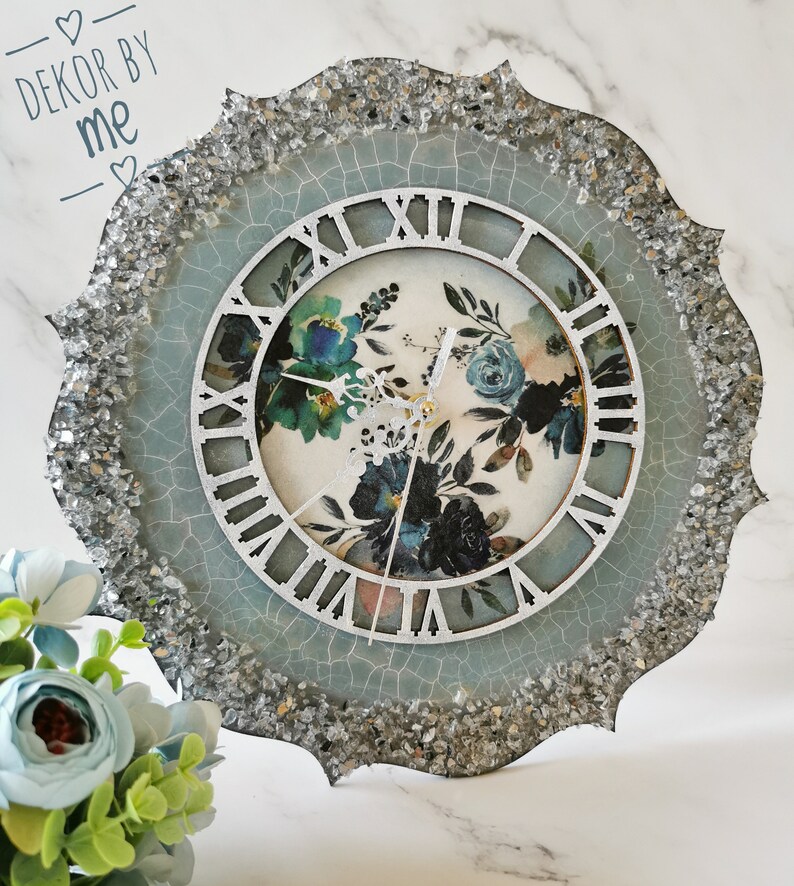Richly Decorated Elegant Vintage Wall Clock - Etsy
