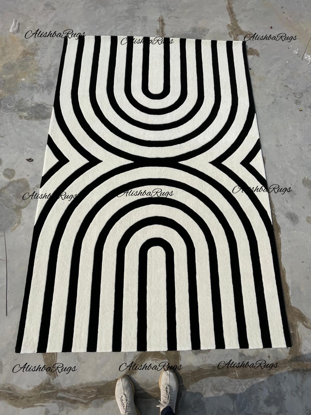 Modern Black & White Arch Rug | Handwoven Wool Carpet | Minimalist ...