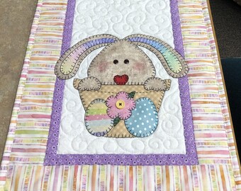 Easter Bunny Hand Applique Quilted Table Runner - Etsy