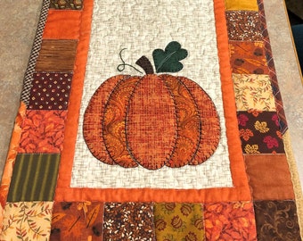 Fall Pumpkin Hand Applique Quilted Table Runner - Etsy