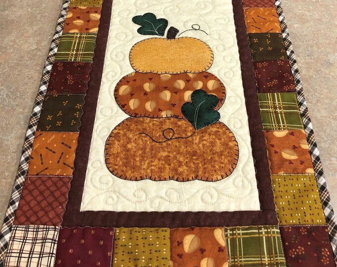 Stacked Fall Pumpkins - Hand Applique Quilted Table Runner - Etsy