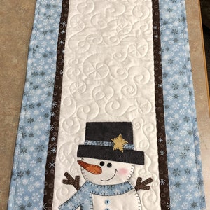 Blue Snowflake Top Hat Snowman Hand Appliqué Quilted Table Runner - Etsy