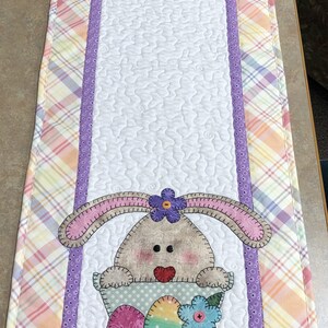 Easter Bunny Hand Applique Quilted Table Runner - Etsy