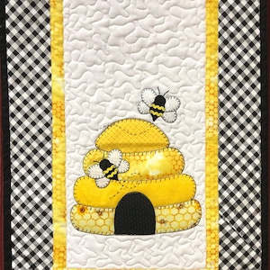 Beehive Applique Table Runner Pattern PDF Digital Download - Etsy