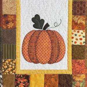 Fall Pumpkin - Hand Applique Quilted Table Runner - Etsy