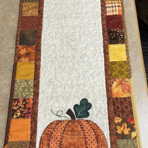 Fall Pumpkin Hand Applique Quilted Table Runner - Etsy