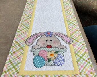 Easter Bunny Hand Applique Quilted Table Runner - Etsy