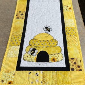 Bee Hive Black and Yellow Hand Applique Quilted Table Runner - Etsy