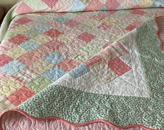 Queen Size Patchwork Quilt Burgundy and Taupe | Etsy