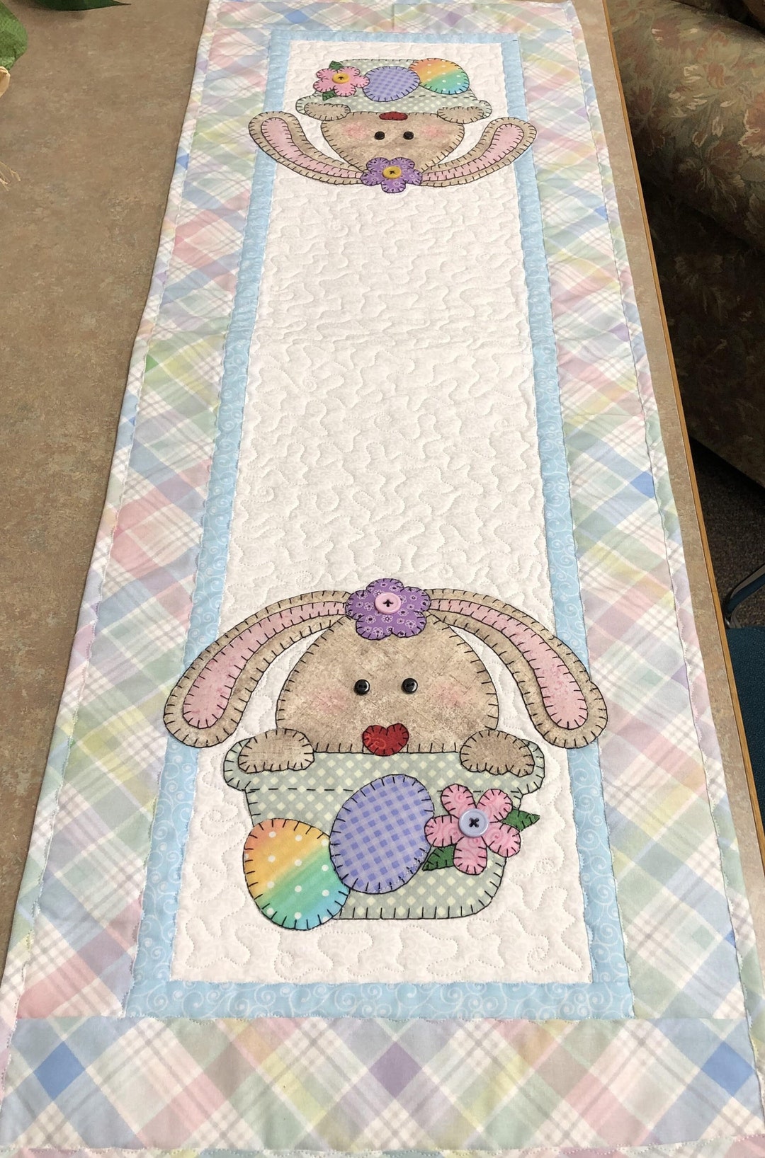Easter Bunny Hand Applique Quilted Table Runner - Etsy