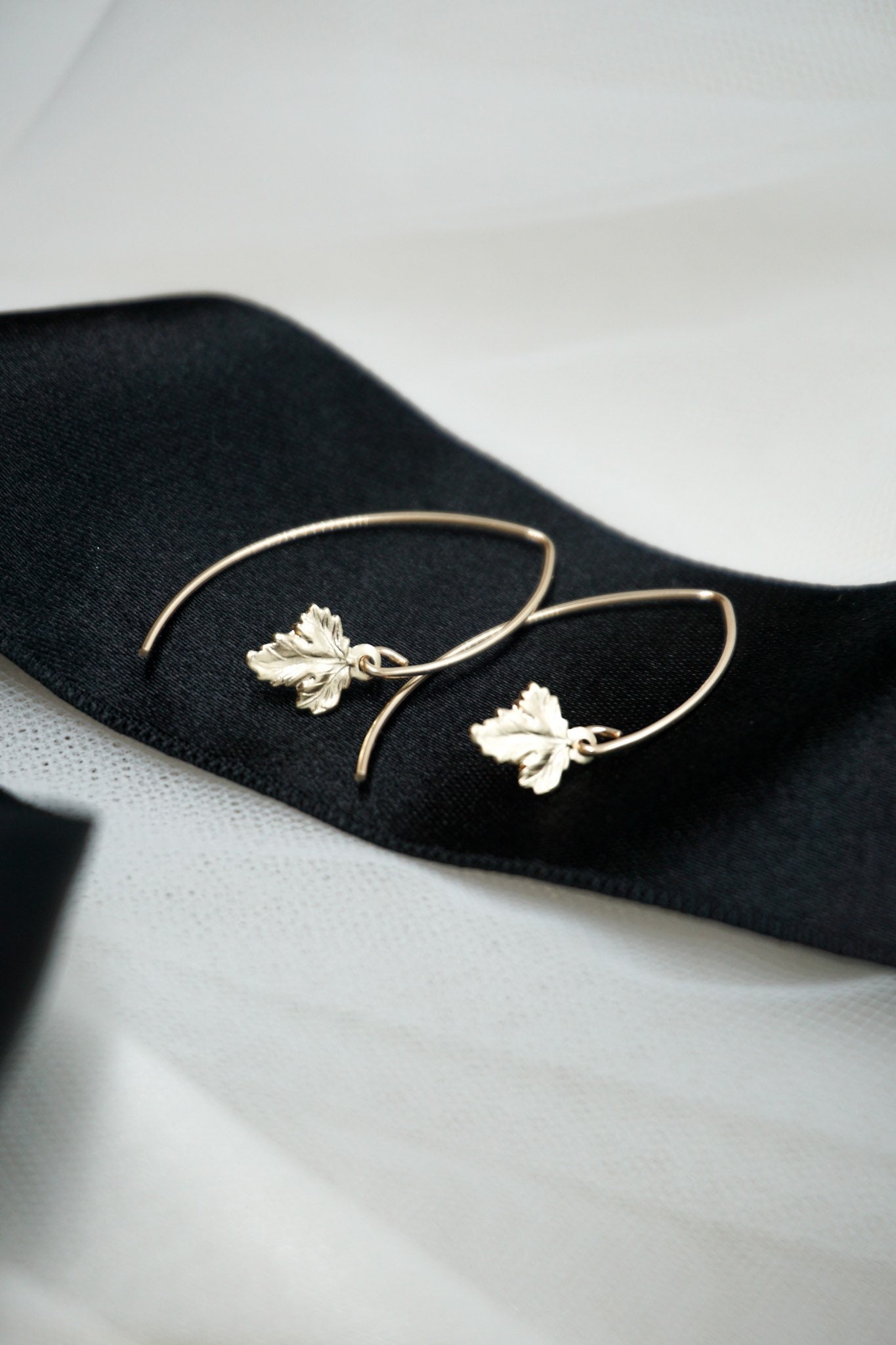 MAPLE LEAF EARRINGS- Gold Maple Leaf Earrings • Drop Earrings ...