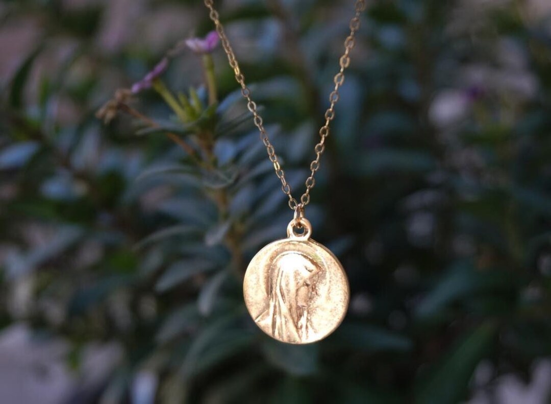 Gold Virgin Mary Circle Pendant Necklace Religious Jewelry Saint Maria ...