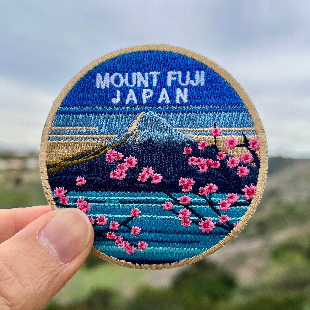 Mount Fuji Japan Patch: 2.75-inch Iron-on Embroidered Badge for ...