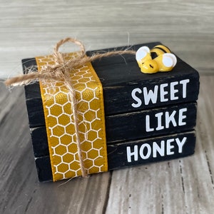 MINIATURE Bee Book Stack, Bee Tiered Tray, Honey Decor - Etsy