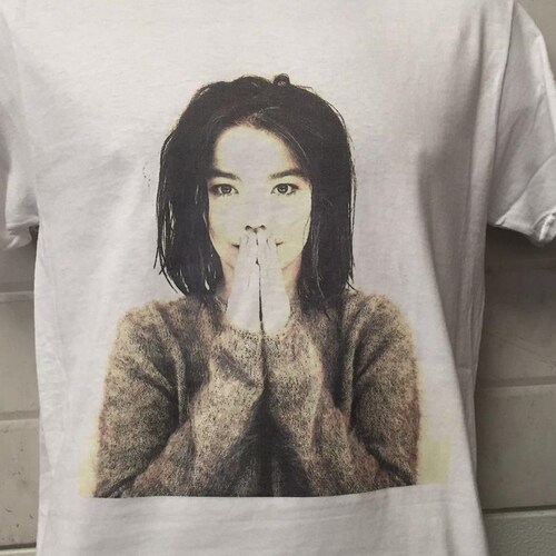 Bjork Metallic Debut Logo T-shirt - Etsy
