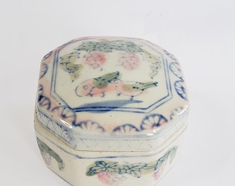 Small Porcelain Chinoiserie Trinket Box - Etsy