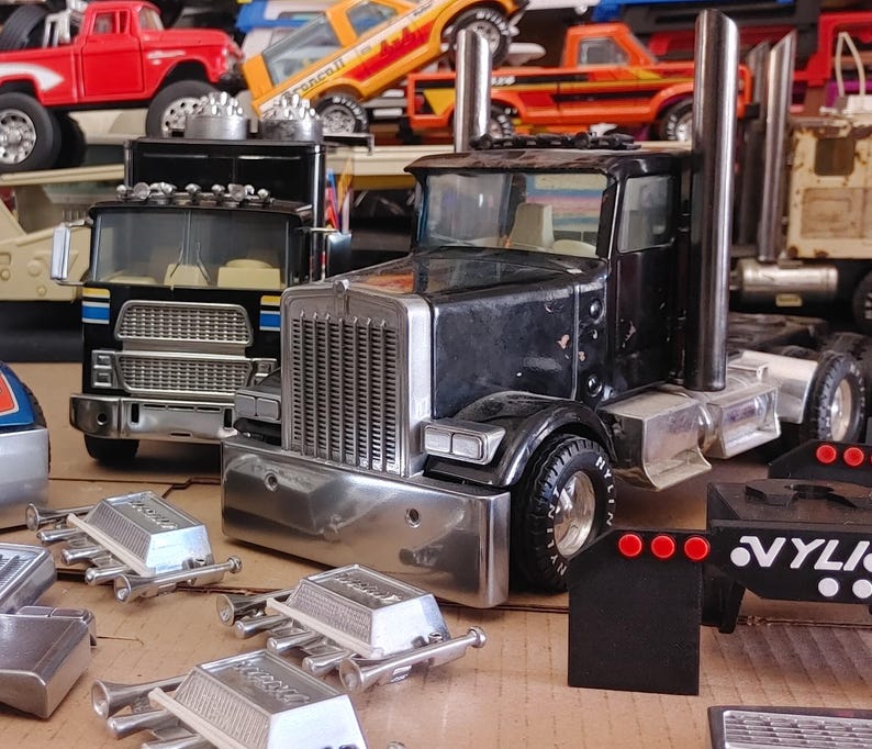 NYLINT Kenworth W900 Grill Original/custom [ SCALE: 1/18 ] - Etsy