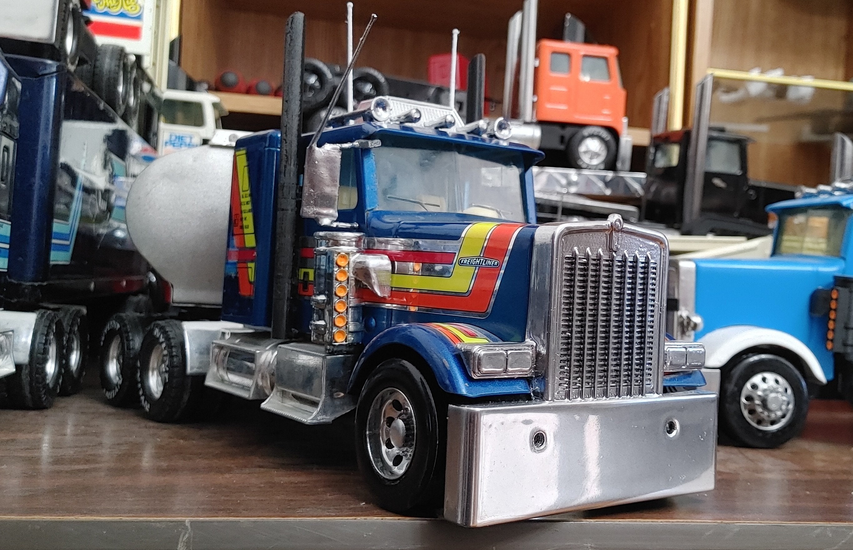 NYLINT Kenworth W900 Grill Original/custom [ SCALE: 1/18 ] - Etsy