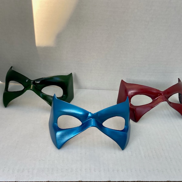 Robin Mask - Etsy