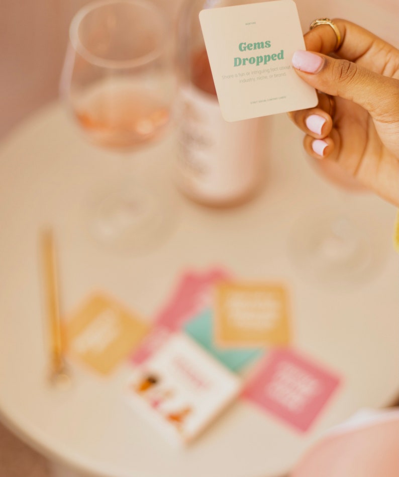 CONTENT IDEAS CARDS - Social Media Content, Content Ideas, Content ...