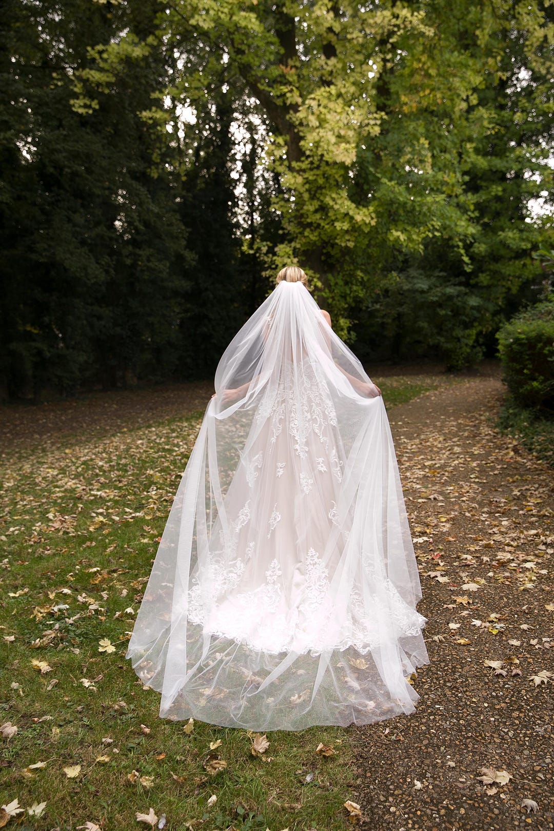 72" Wide Veil, 3M Wide Veil, Bespoke Veil, Wedding Veil, off White Veil ...