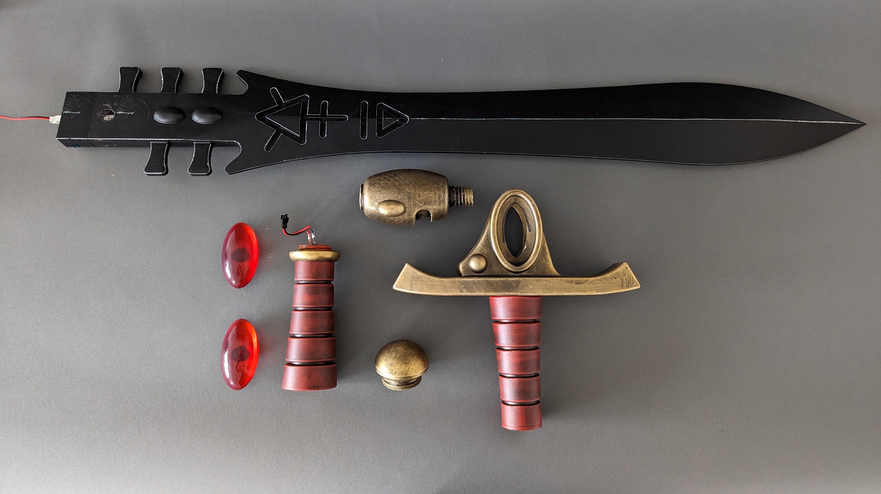 40k WitchBlade Aeldari Power sword With LEDS (2 Hander) — Hippo Props