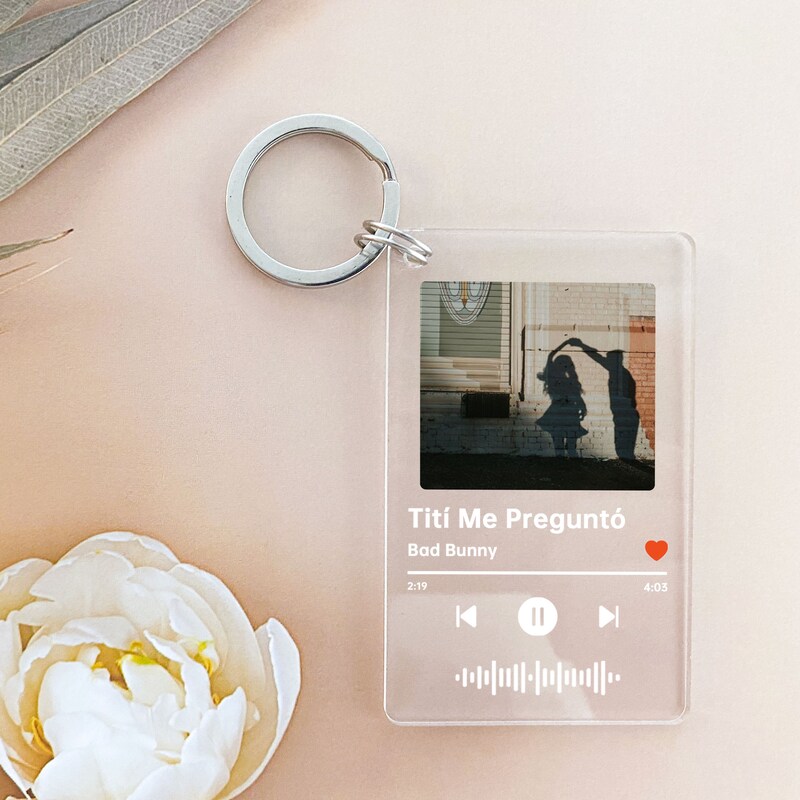 Music Keychain - Etsy